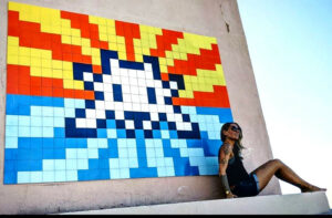Invader : L'Art de la Mosaïque au Service de l'Invasion - Les Cultures